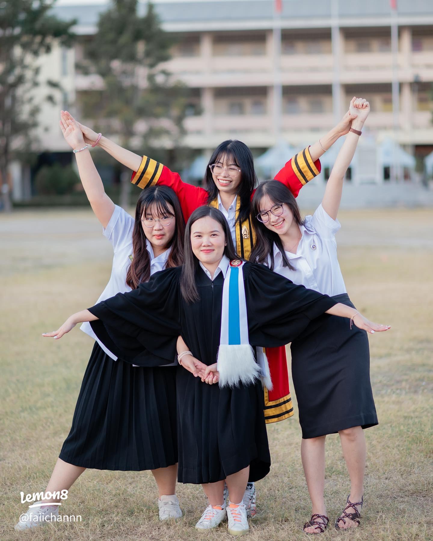 Thai Graduation Ceremony - Thailand Foundation